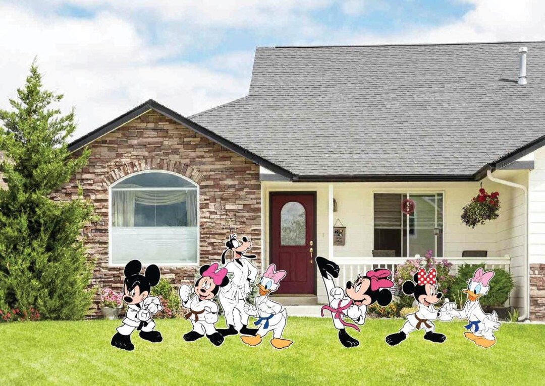 Mickey y sus amigos Karate Minnie Mouse Daisy Duck Goofy High Kick ...