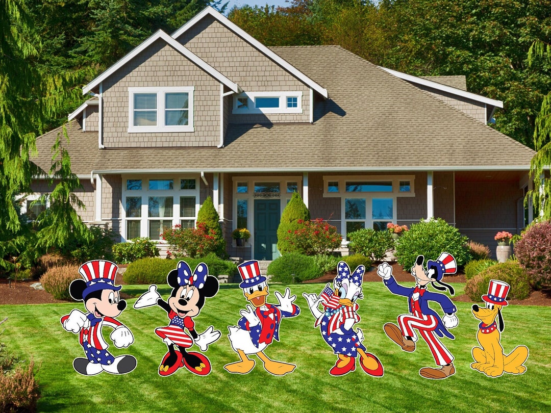 Patriotic Fourth of July Mickey Mouse, Minnie Mouse, Daisy Duck, Donald ...