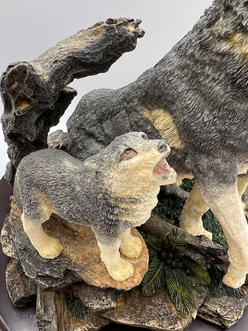 Trio of Howling Wolves 9 Resin Statue Sculpture Figurine Wolf Cub Hand ...
