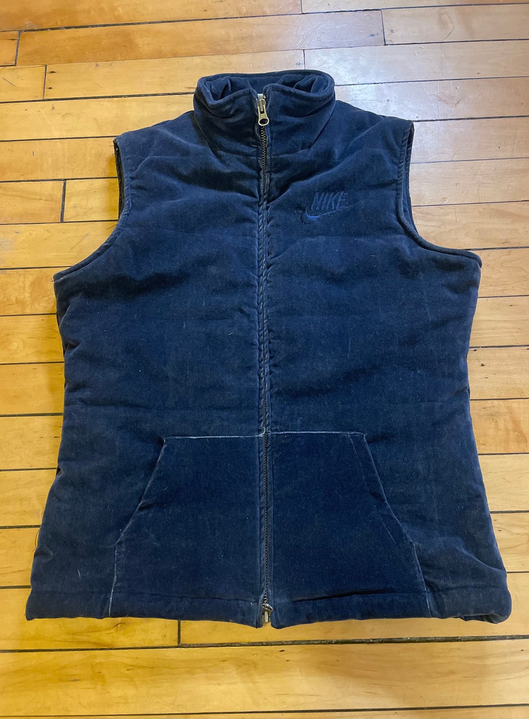 Rare Vintage 70s Nike Throwback Circa 1990s Retro LIMITED ISSUE Velvet ...