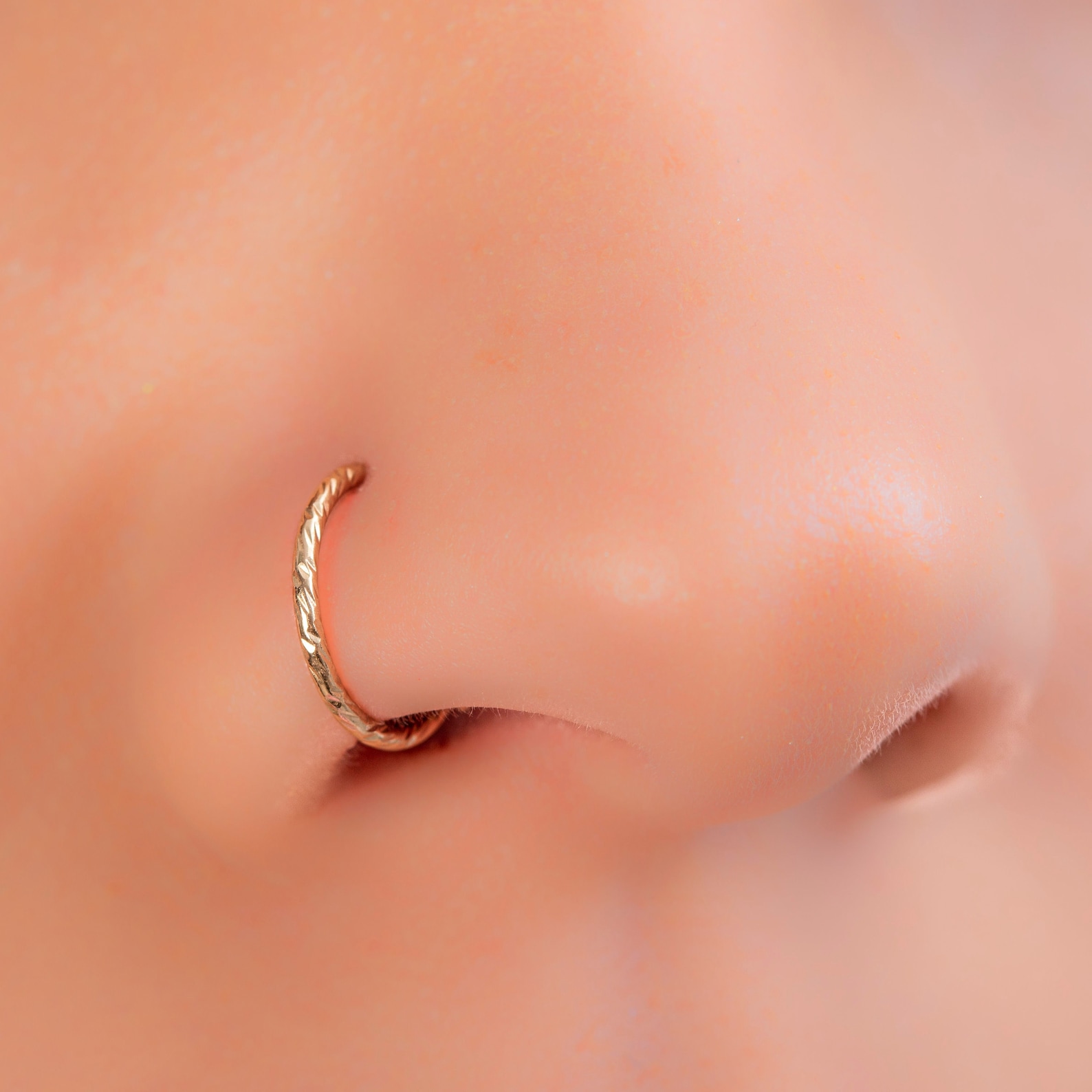 Fake Nose Ring Clip Hammered Gold 20 Gauge Faux Nose Ring No Piercing ...