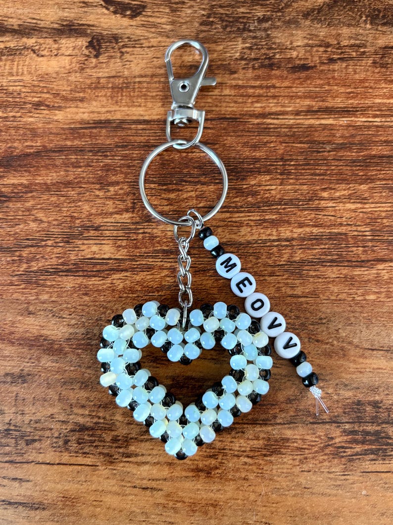 K-pop Girl Group Keychains - Etsy