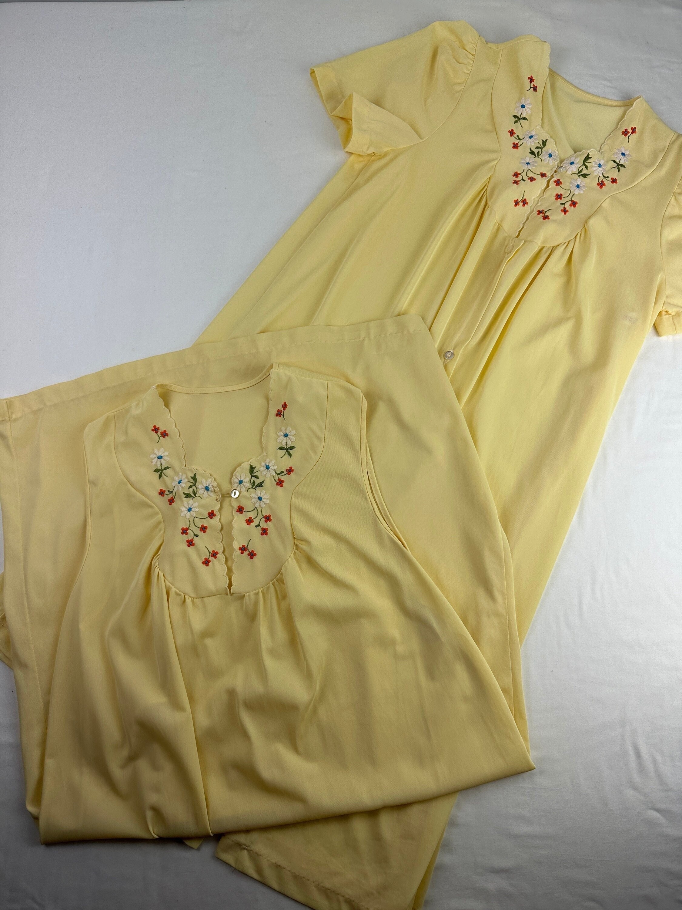 80's Nightgown Robe Set Yellow Embroidered Floral Accents - Etsy