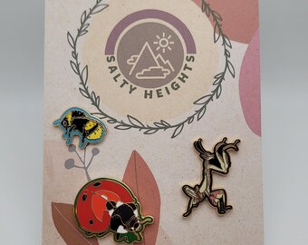 Praying Mantis Pin - Etsy