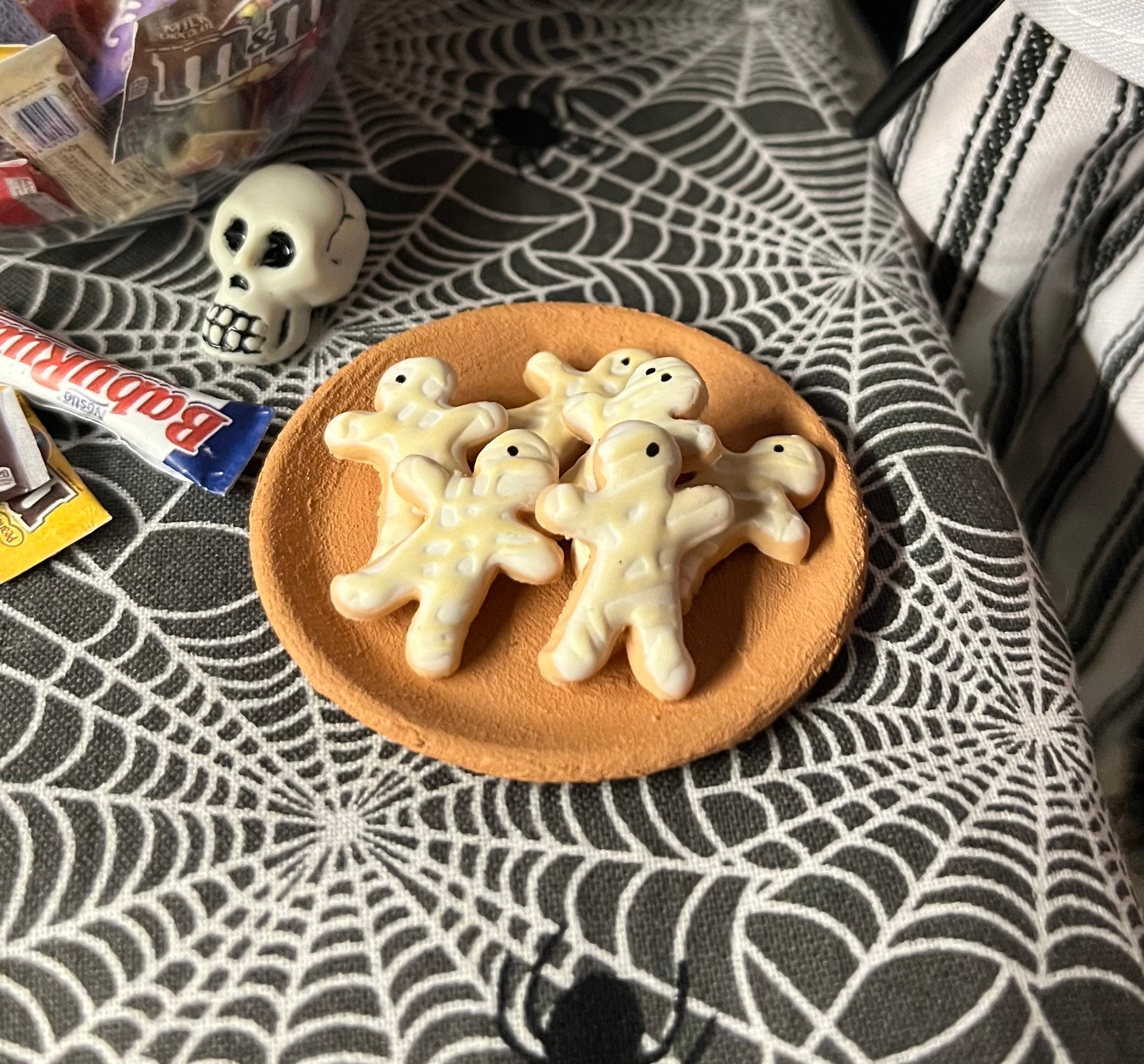 1:6 Scale Halloween Grungy Mummy Cookies for Barbie or Monster - Etsy