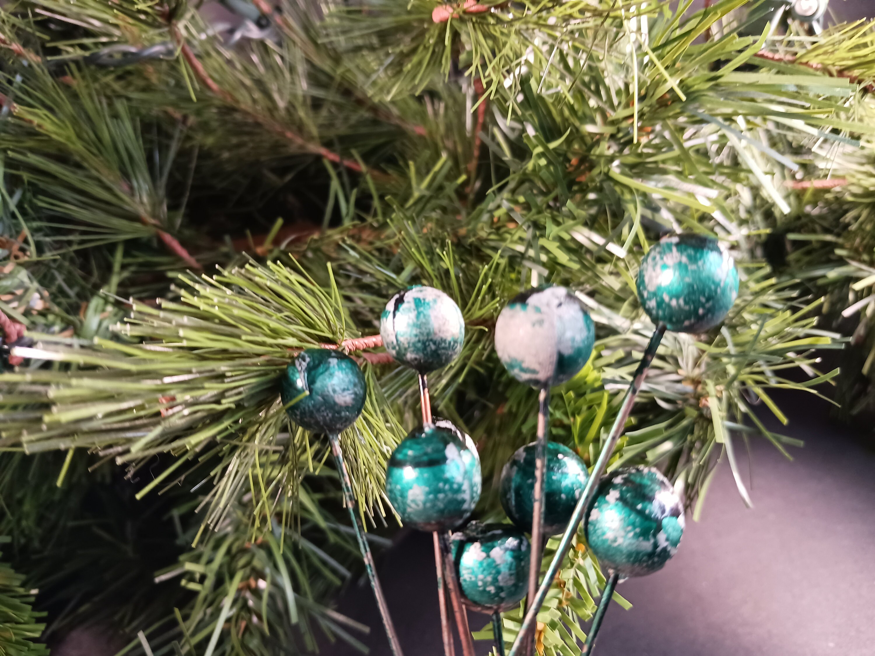 Scandinavian Green Christmas Tree Pendulum Candle Holders With Original ...