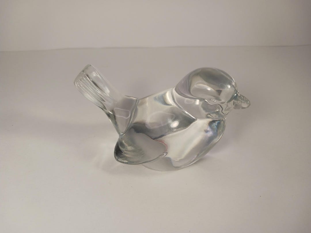 Vintage Clear Glass Bird Figurine – Elegant Collectible Decor Piece ...