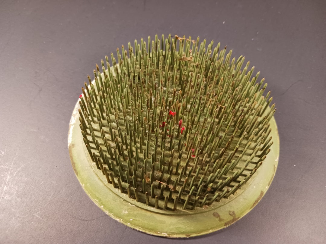 Metal Spike Frog From Beagle Mfg. Co., Pasadena, CA- Flower Lovers Gift ...