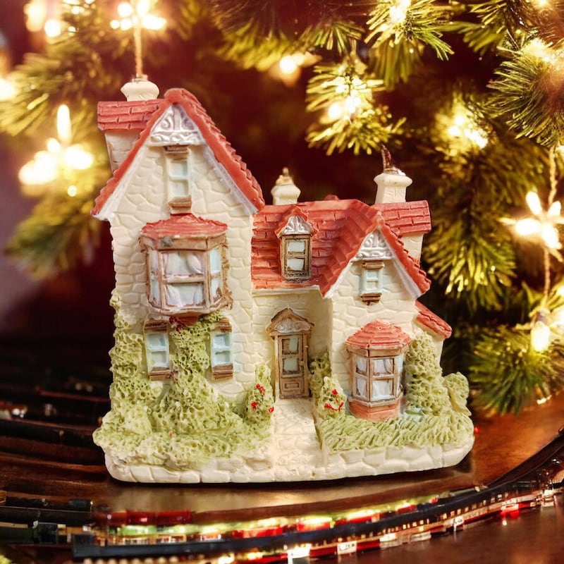 House Tully Miniature - Etsy