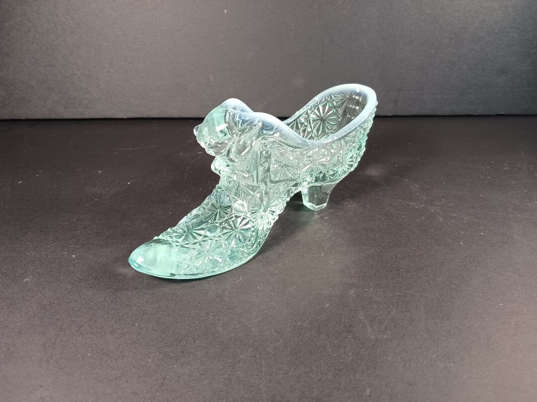Vintage Fenton Shoe-daisy and Button Shoe Blue Art Glass cat Head ...