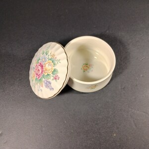 Vintage Trinket Box Collector Edition Fine Porcelain Herritage House ...