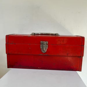 Well Used Red Metal Tool Box With a Lift Out Tray - Etsy