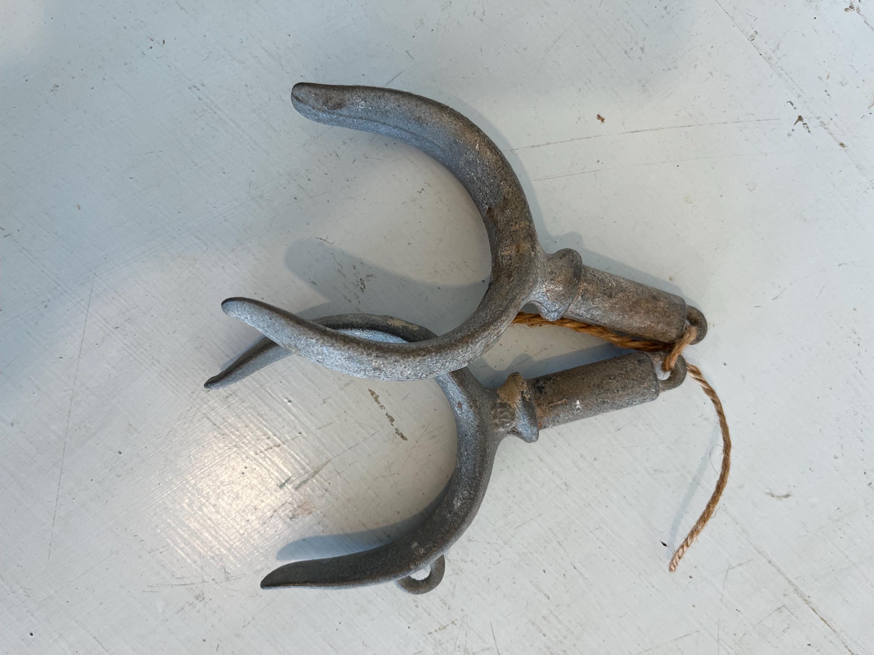 Vintage Pair of Oar Locks - Etsy