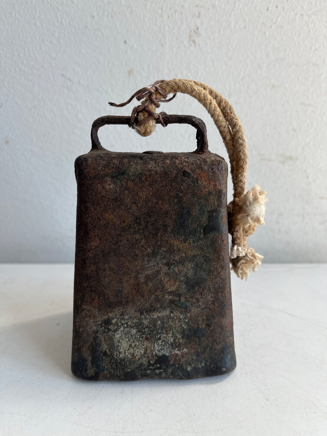 Small Vintage Cow Bell With Clapper - Etsy
