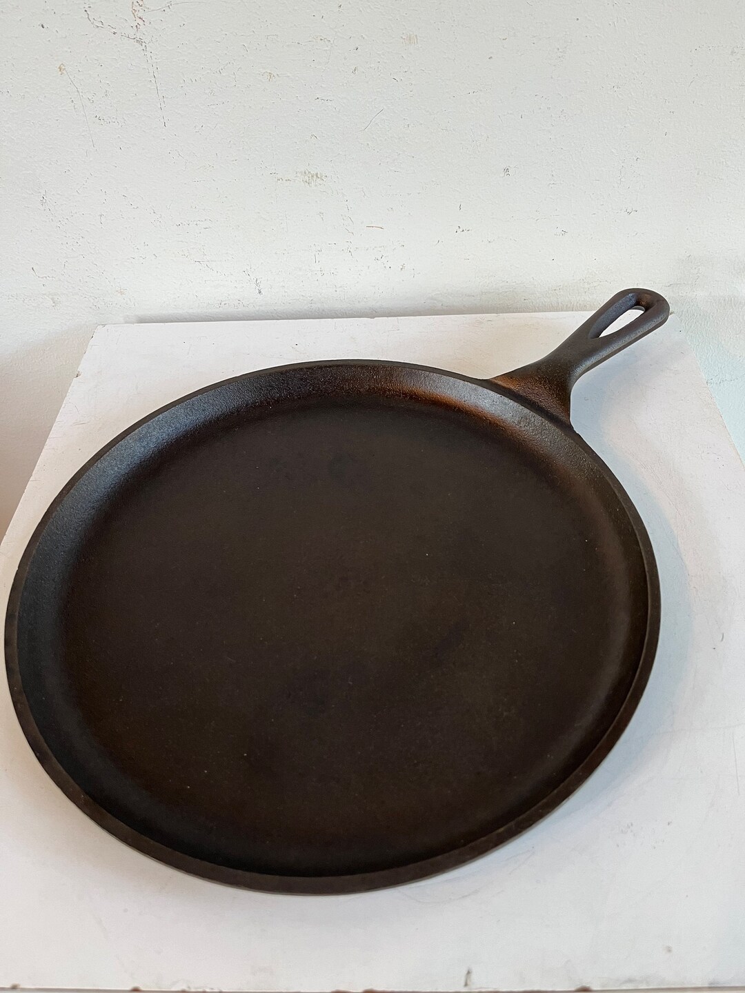 Vintage Round Cast Iron Lodge Skillet - Etsy