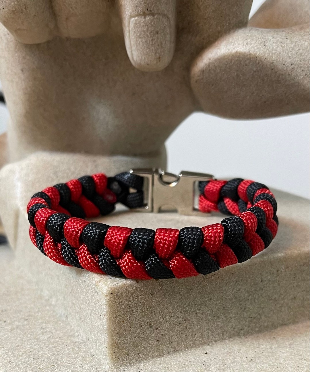 Fishtail Style - Paracord Bracelet - Black - Red Color - Made to Order ...
