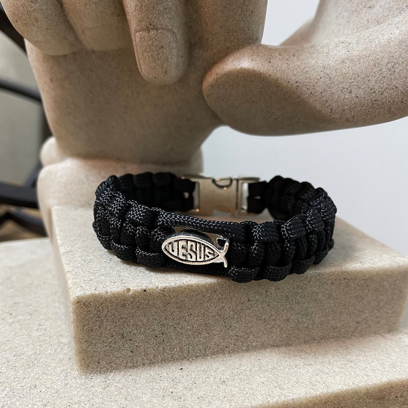 Survival Bracelet - Etsy