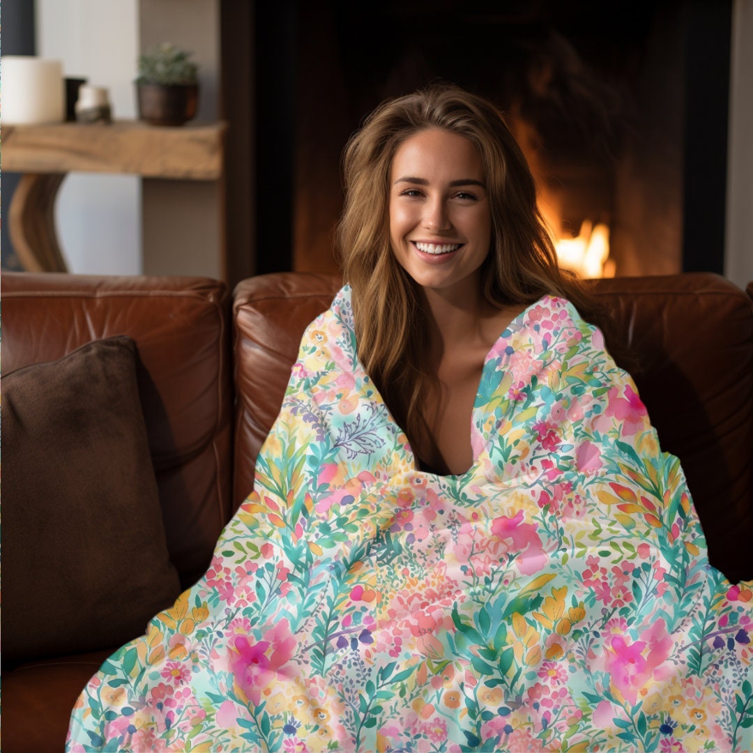 Pretty Preppy Spring Floral Throw Blanket, Bright Spring Floral Throw ...