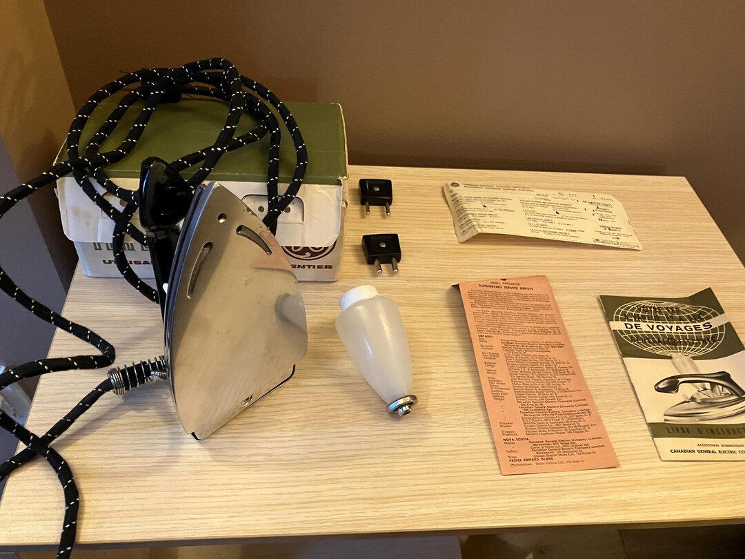 Vintage General Electric Portable Travel Steam Iron 1950s Travel Iron ...