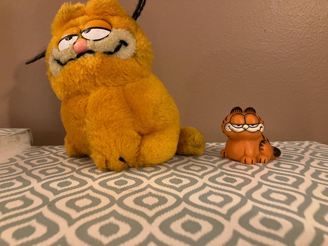 1978 Mini Garfield Figurine/1981 Plush Garfield - Etsy