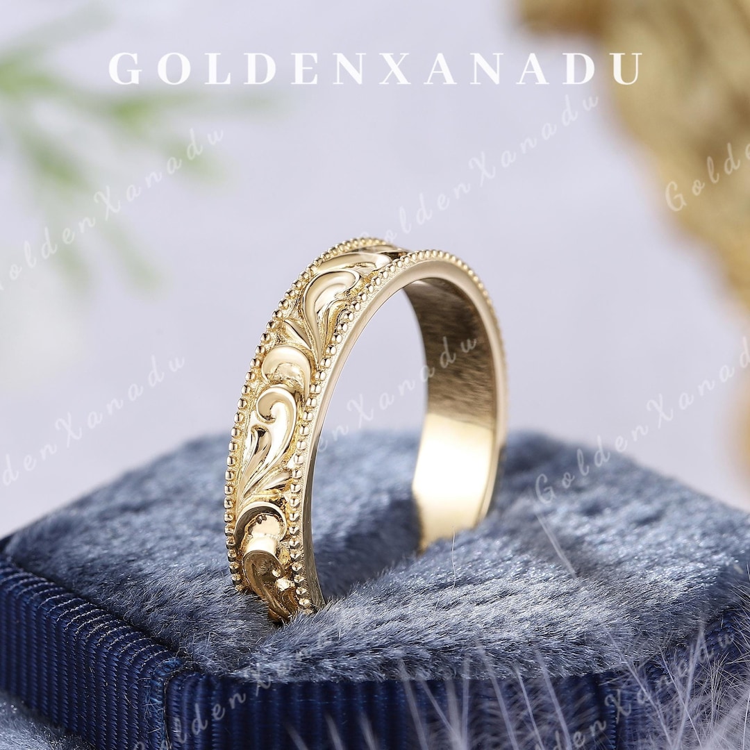 Vintage Mens Engraved Wedding Band Gold Antique Pattern Wedding Ring ...