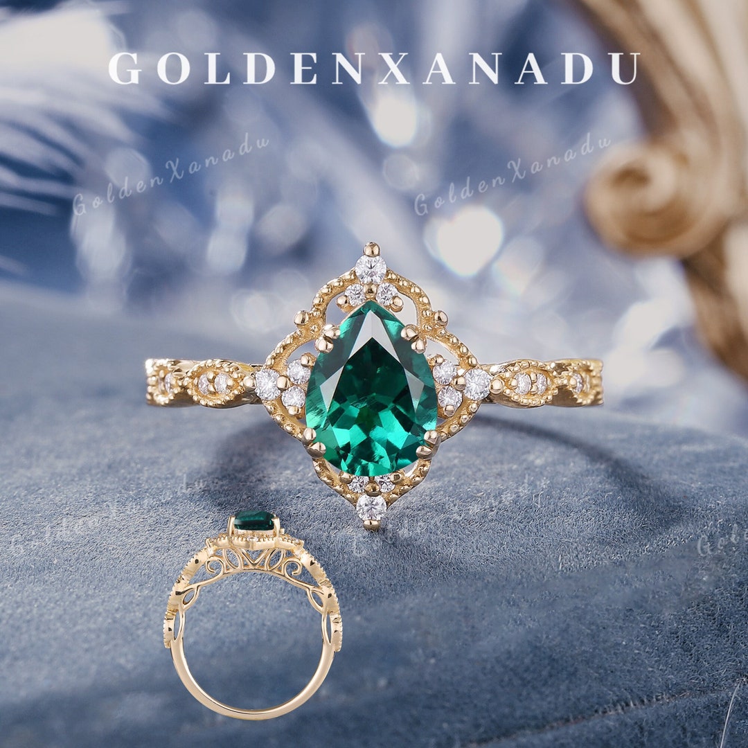 Vintage Teardrop Emerald Engagement Ring Antique Solid Gold Filigree