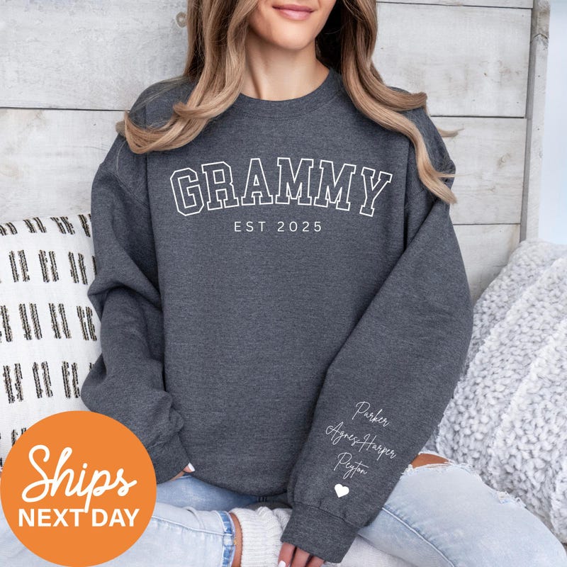 Grammy/ Mom Sweatshirt - Etsy