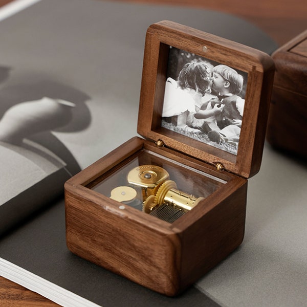 Hand Crank Music Box - Etsy