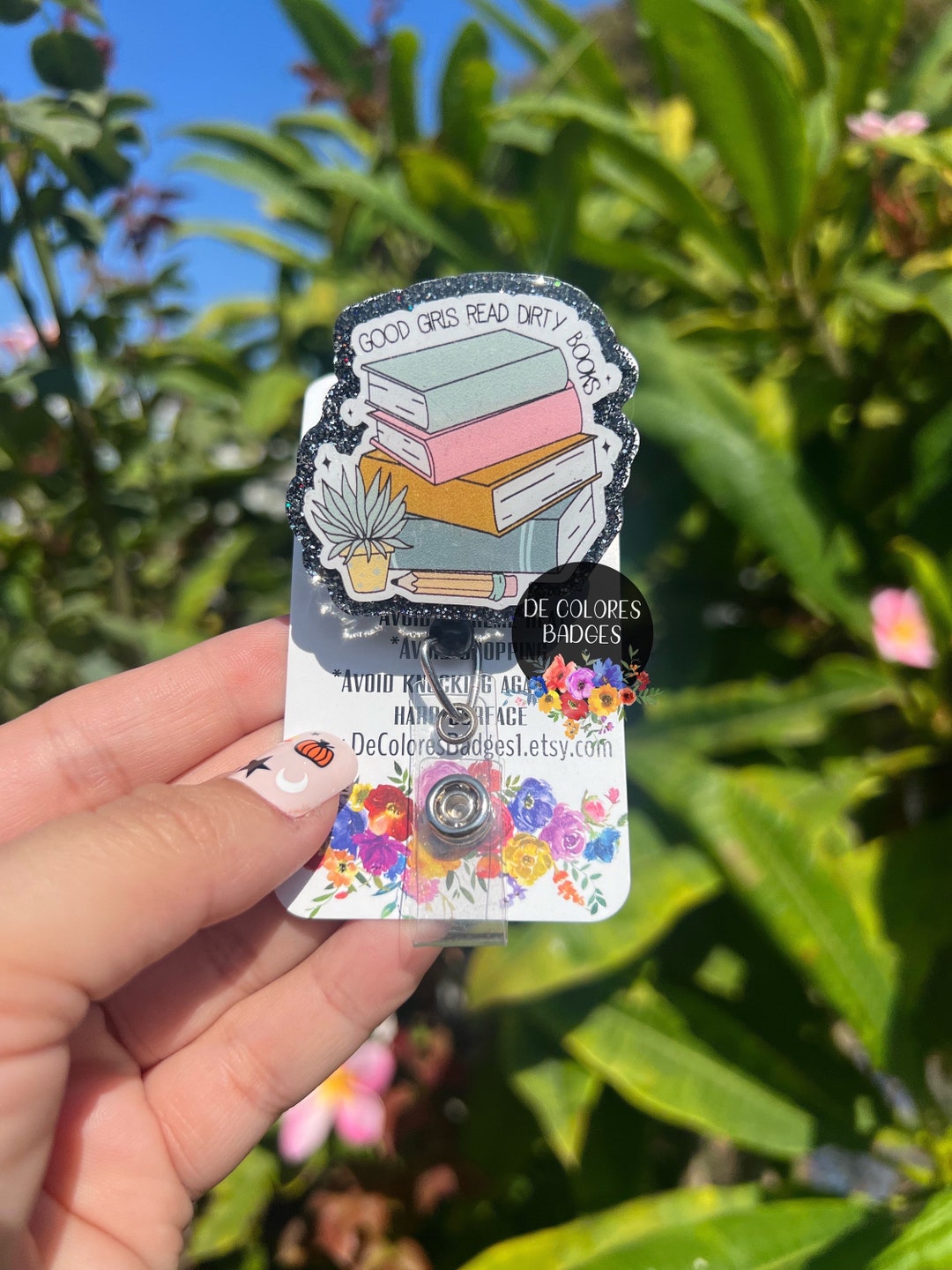 Booktrovert Badge, Book Lover Badge, Cute Badge for Book Lover, Gifts ...