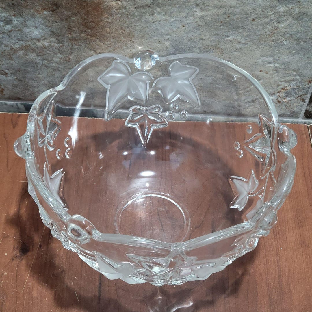 Serving Bowl Embossed Ivy Crystal Clear Frosted Glass Large Thick Heavy ...