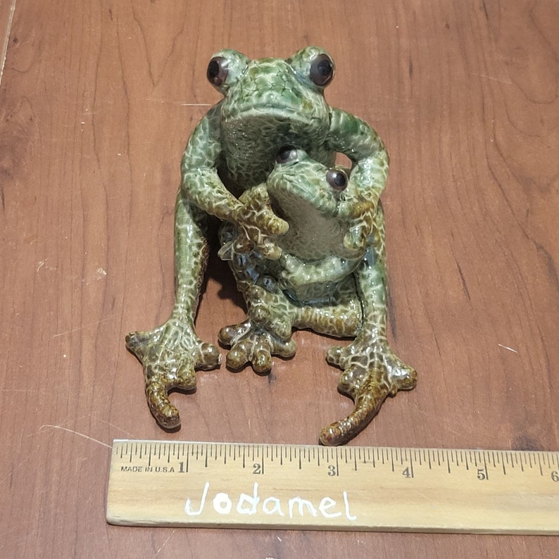 Vintage Porcelain Mama & Baby Frog Figurine Outdoor Decor - Etsy