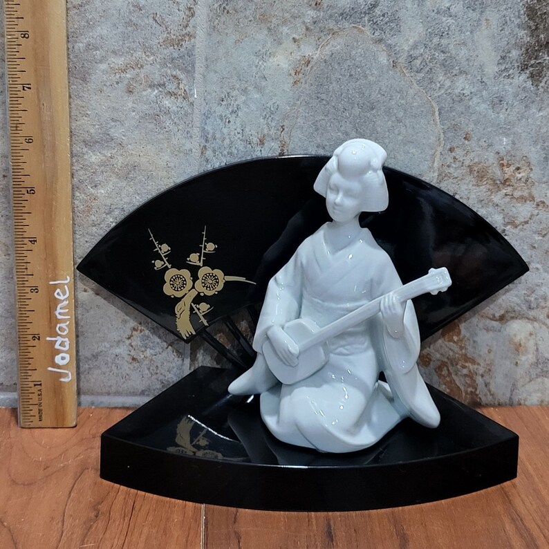Vintage White Porcelain Geisha Playing Shamisen Figurine - Etsy