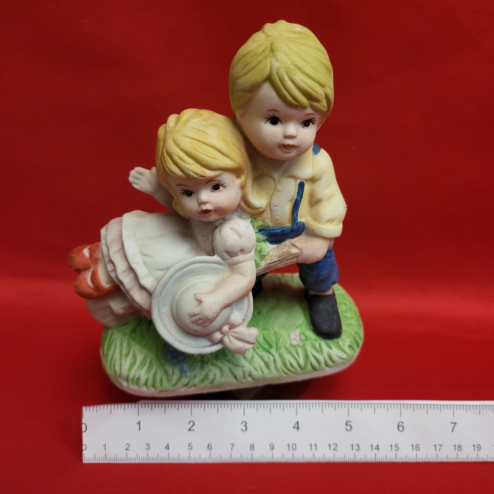 Vintage Ceramic Boy and Girl Turning Musical Box - Etsy