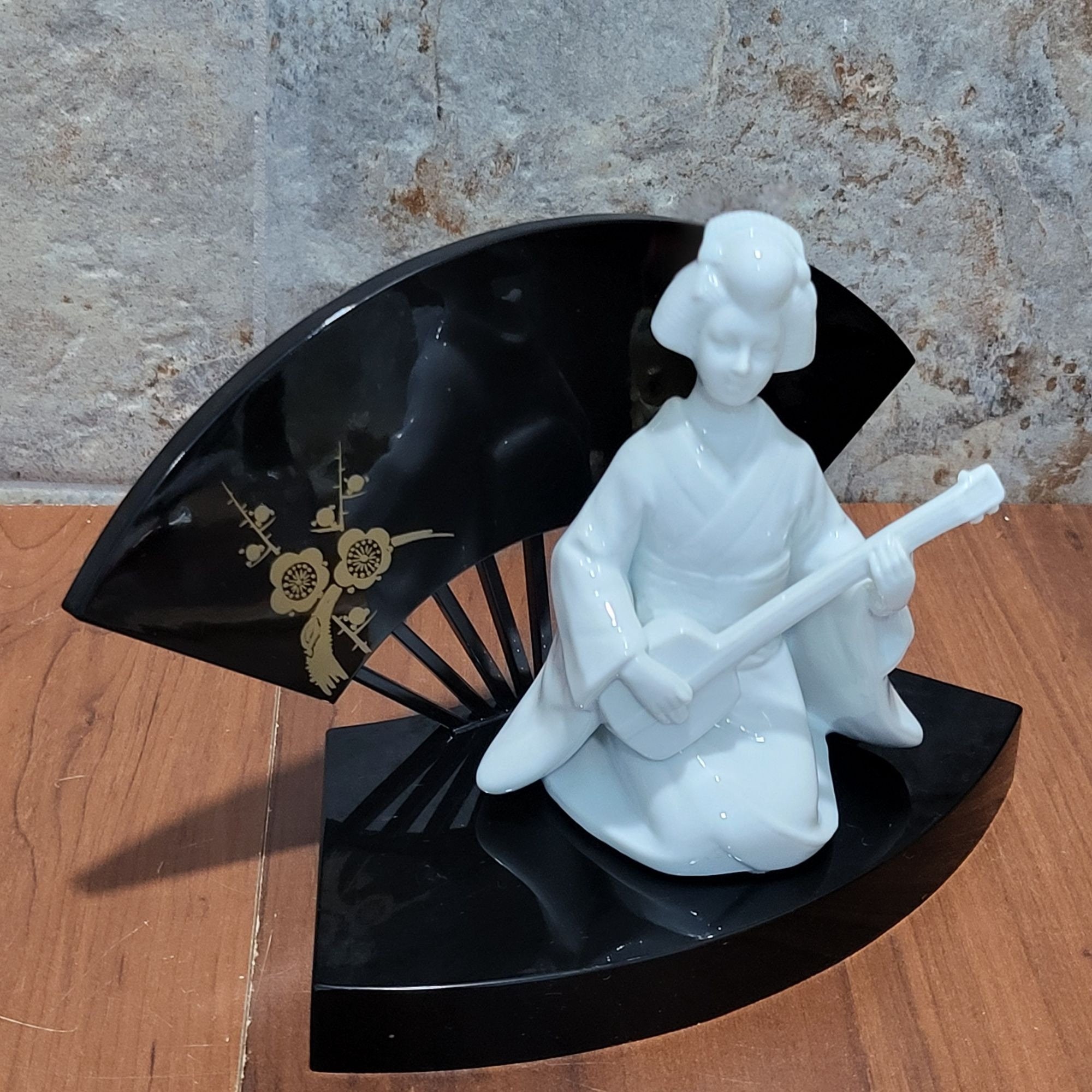 Vintage White Porcelain Geisha Playing Shamisen Figurine - Etsy