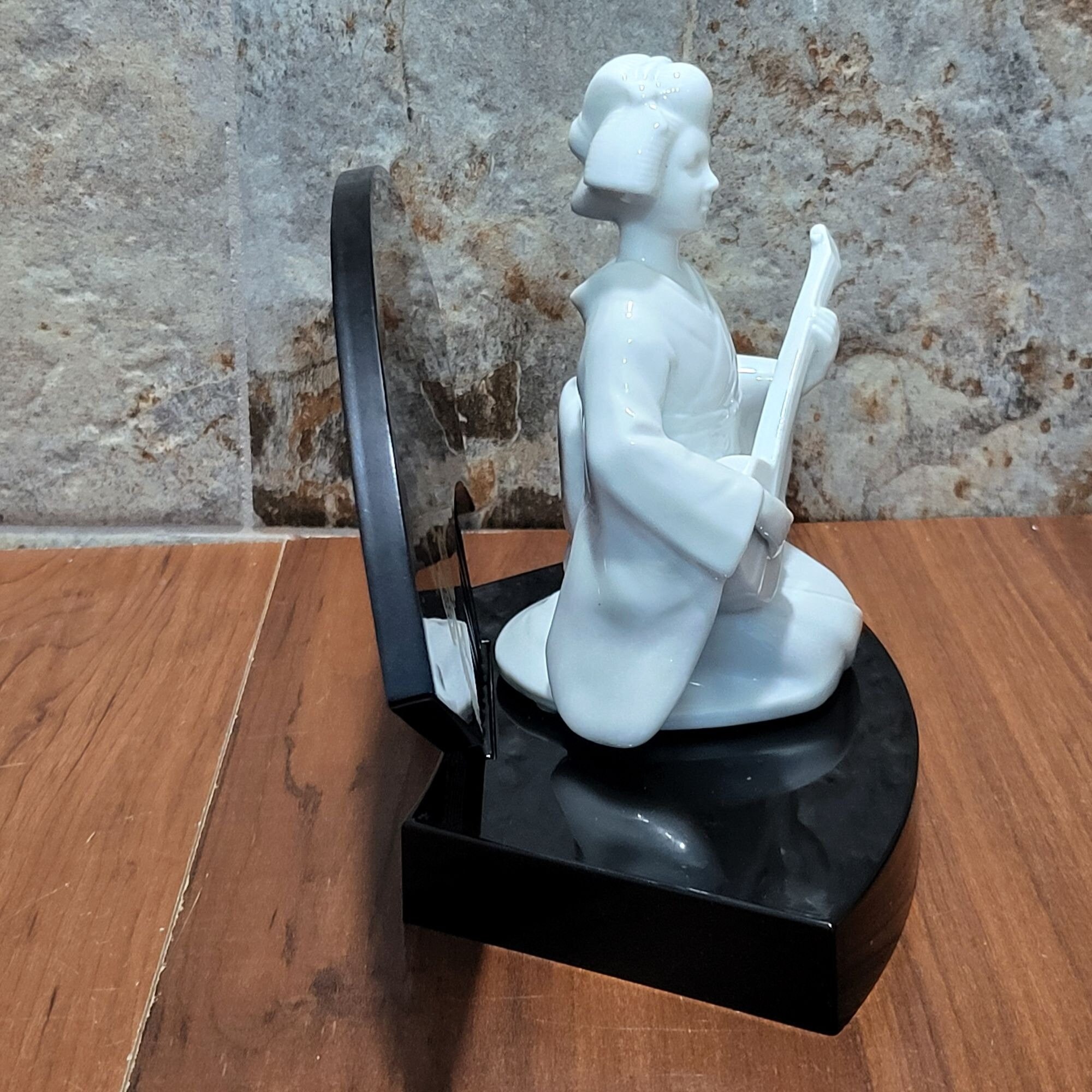 Vintage White Porcelain Geisha Playing Shamisen Figurine - Etsy