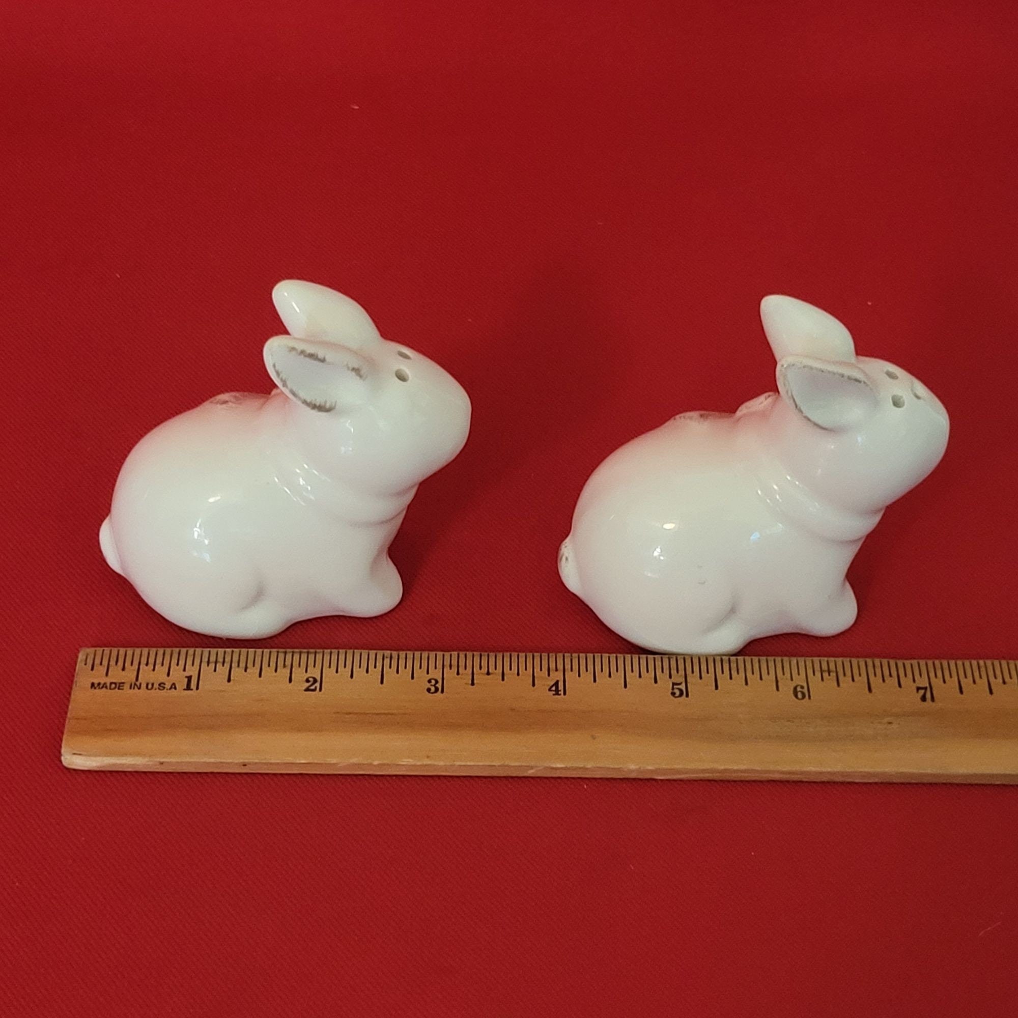 Vintage Porcelain Figurine Bunny Rabbit Salt & Pepper Shaker Set - Etsy