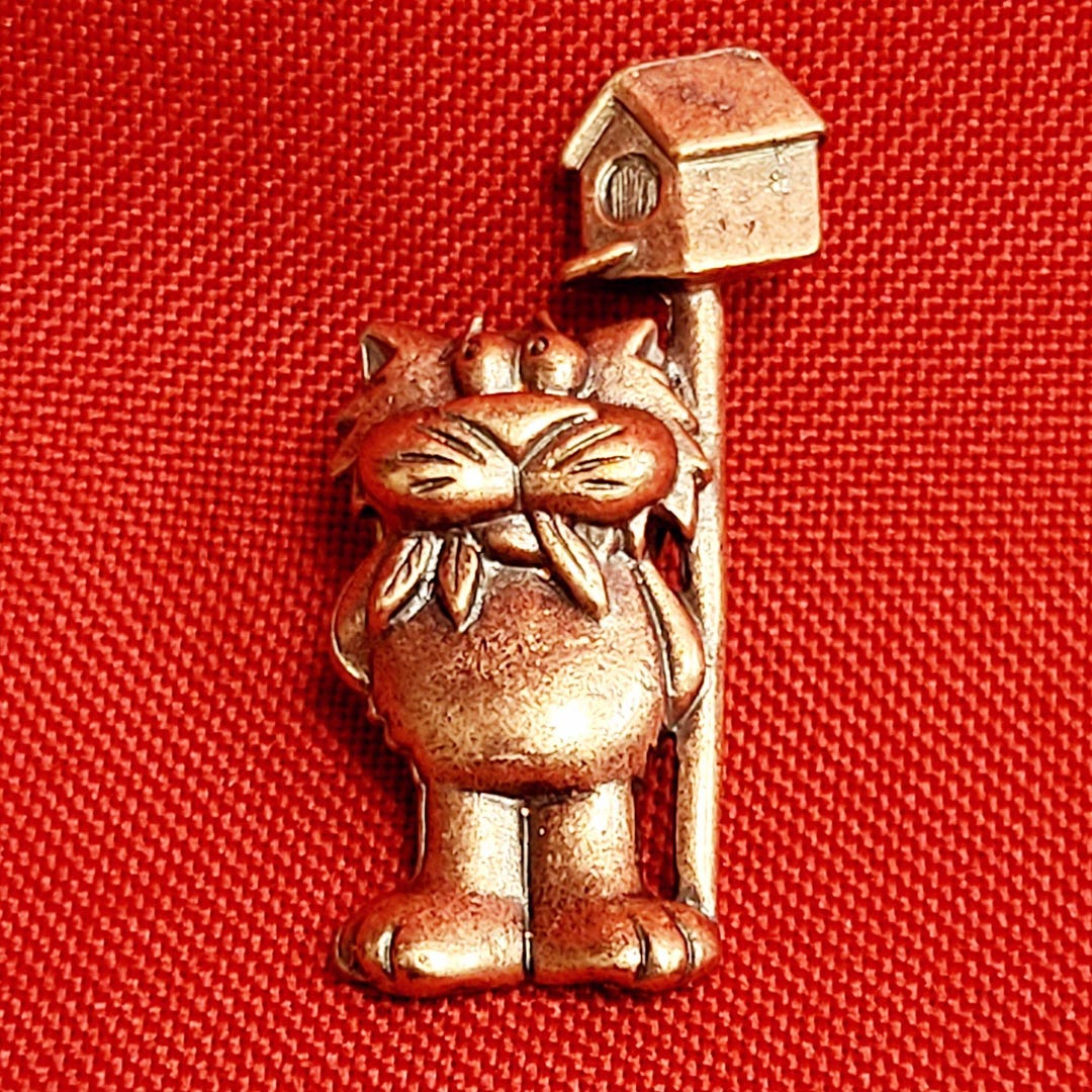Vintage JJ Brooch Pin Funny Cat Eating Bird Birdhouse Copper - Etsy
