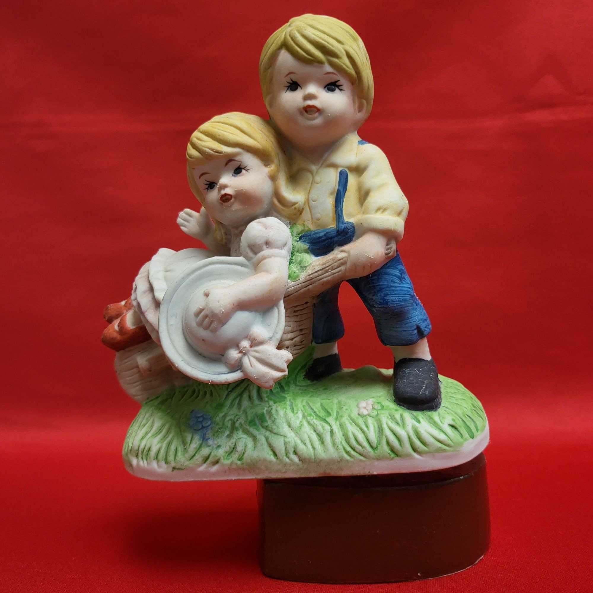 Vintage Ceramic Boy and Girl Turning Musical Box - Etsy