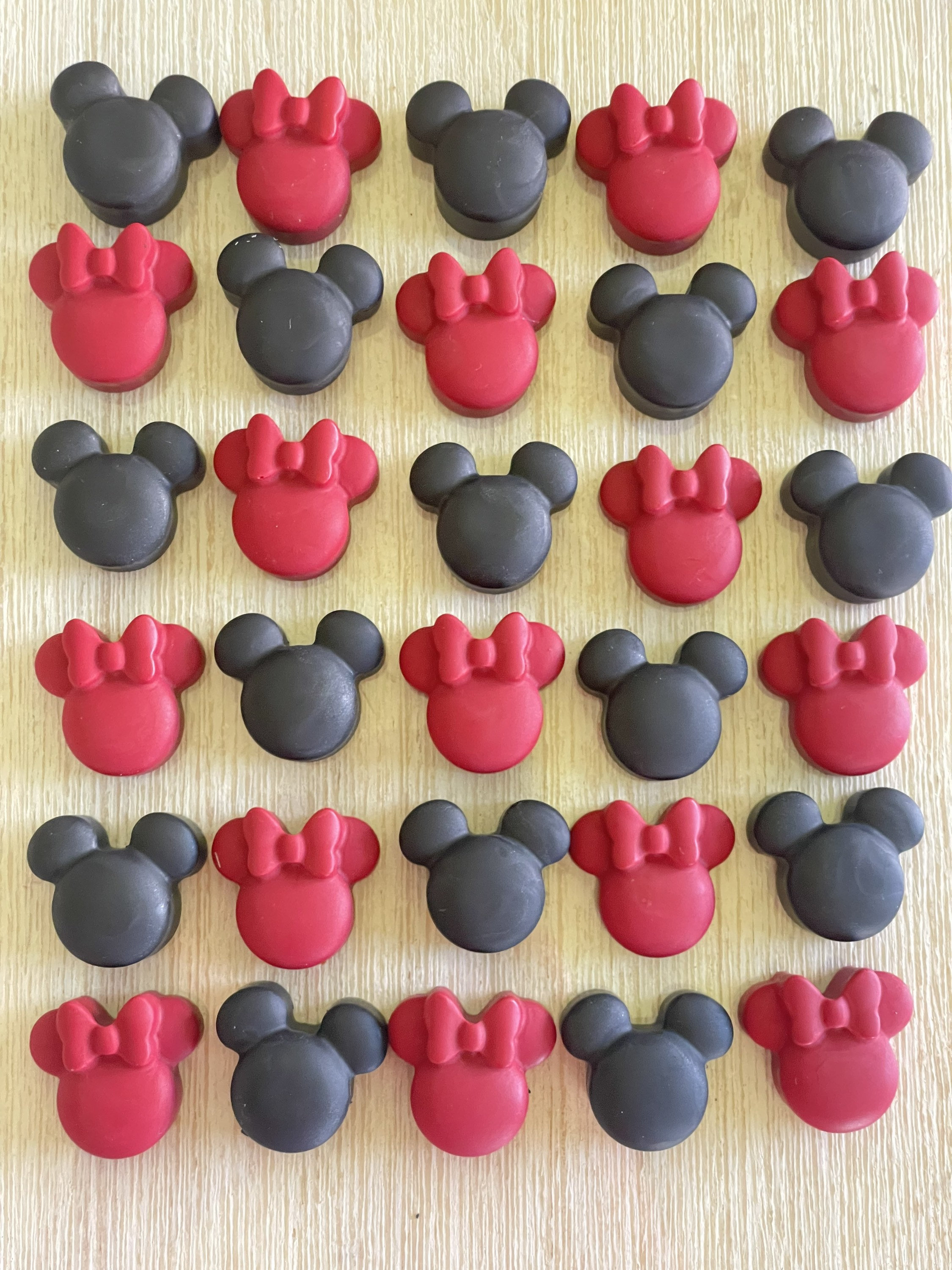 Minnie Mouse Crayons, Mickey Mouse Crayons,kids Party Favours, Return ...
