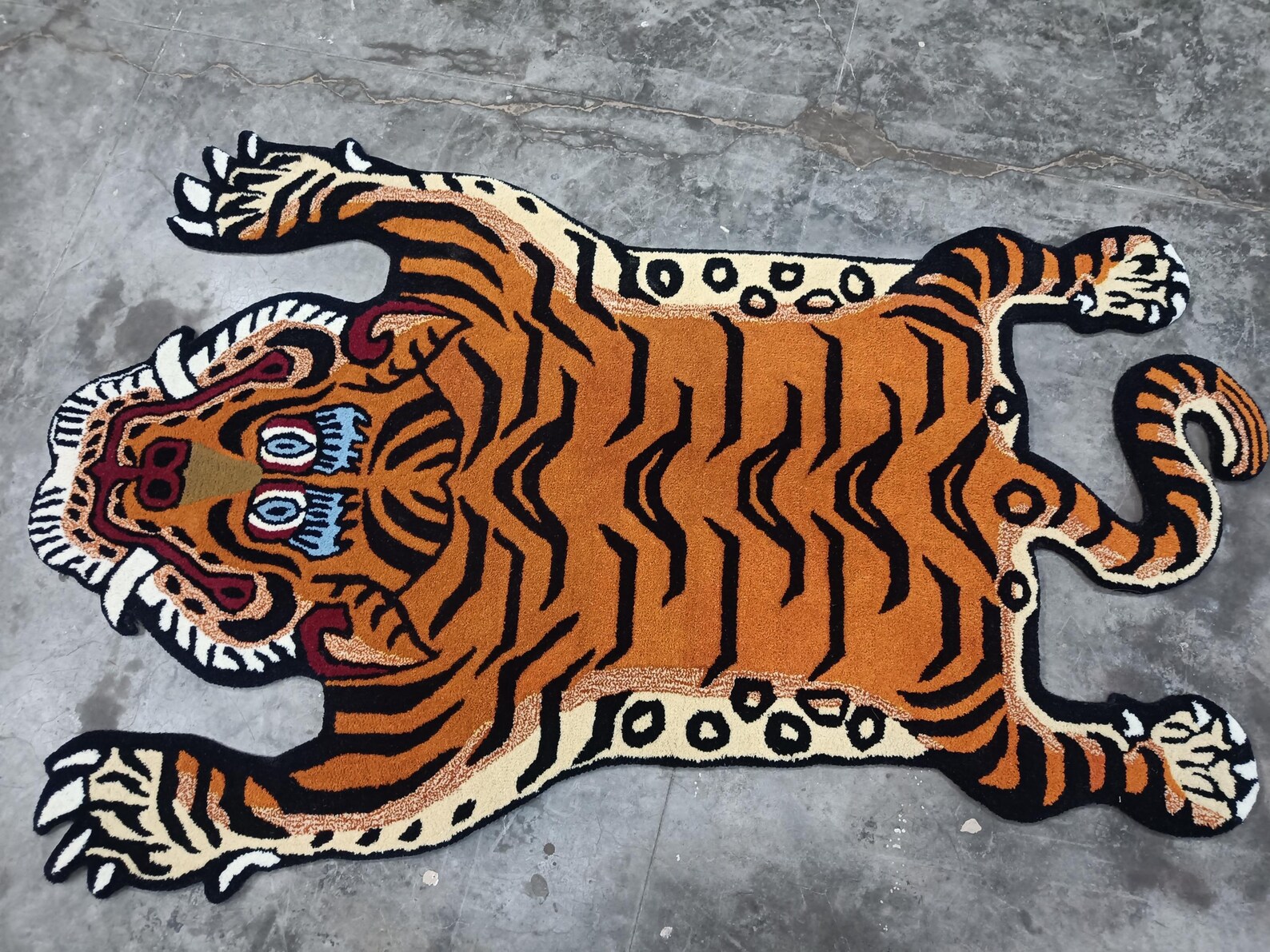 Tiger Tufted Rug, Handmade Tiger Area Rug, Large Animal Rug, Luxury ...