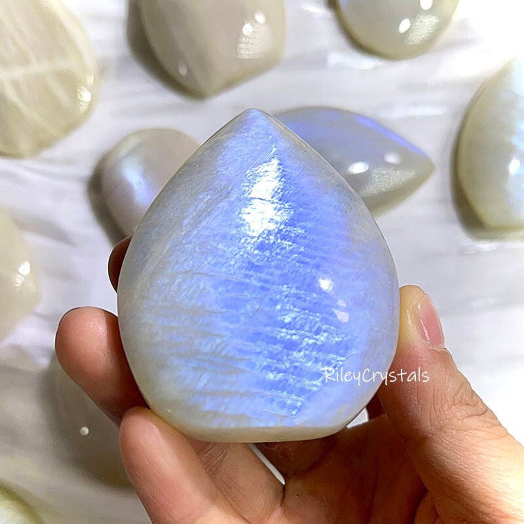 Natural Sunstone Moonstone Palm Stones, Flashy Sunstone Moonstone ...