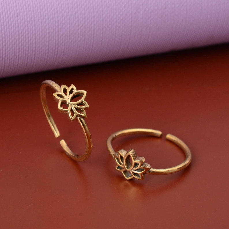 Brass Lotus Flower Toe Ring - Adjustable Indian Foot Jewelry - Etsy
