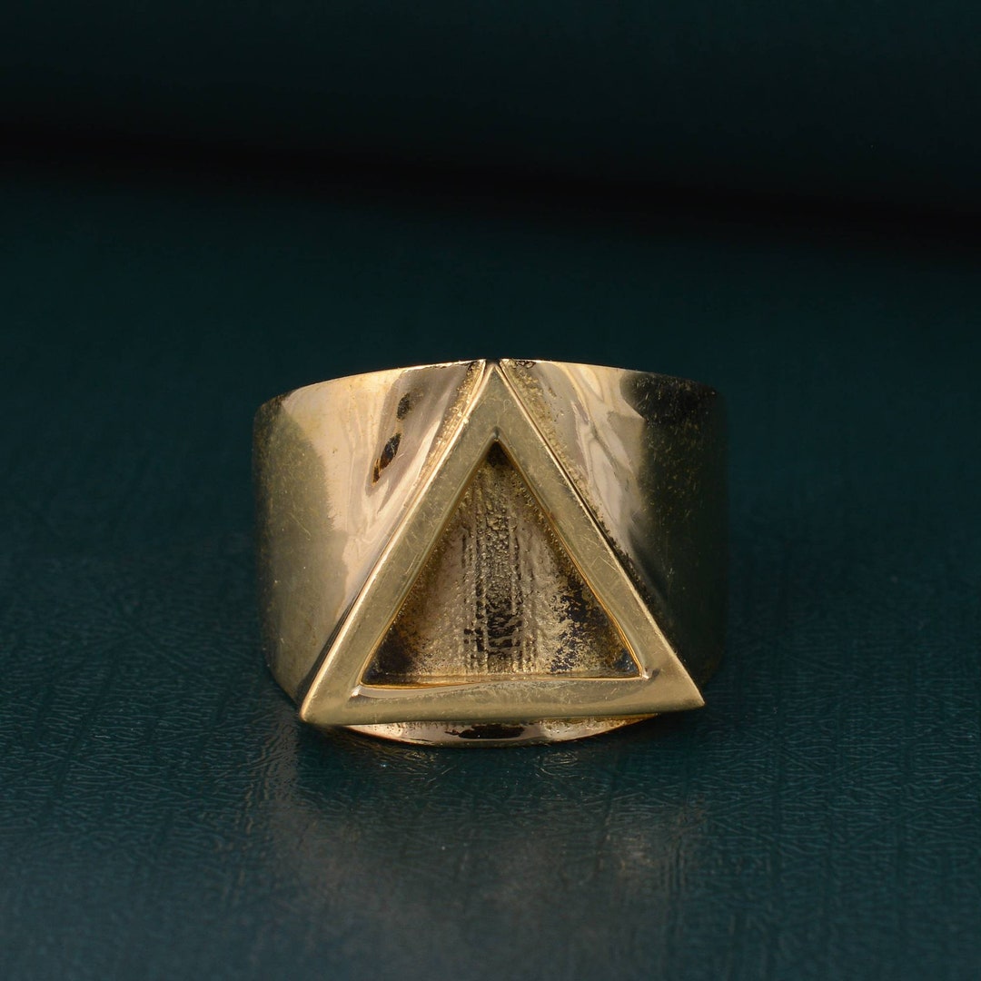 Wide Triangle Ring, Gold Brass Ring, Triangle Shape Ring, Minimalistic ...