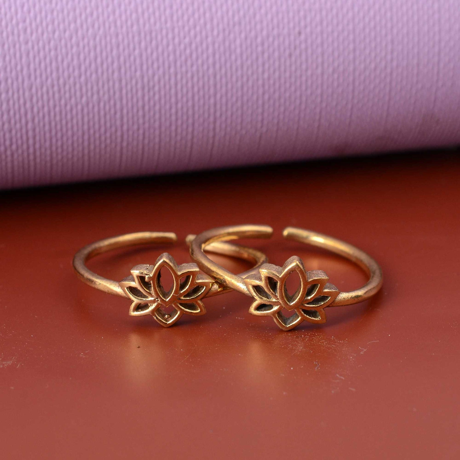 Brass Lotus Flower Toe Ring - Adjustable Indian Foot Jewelry - Etsy