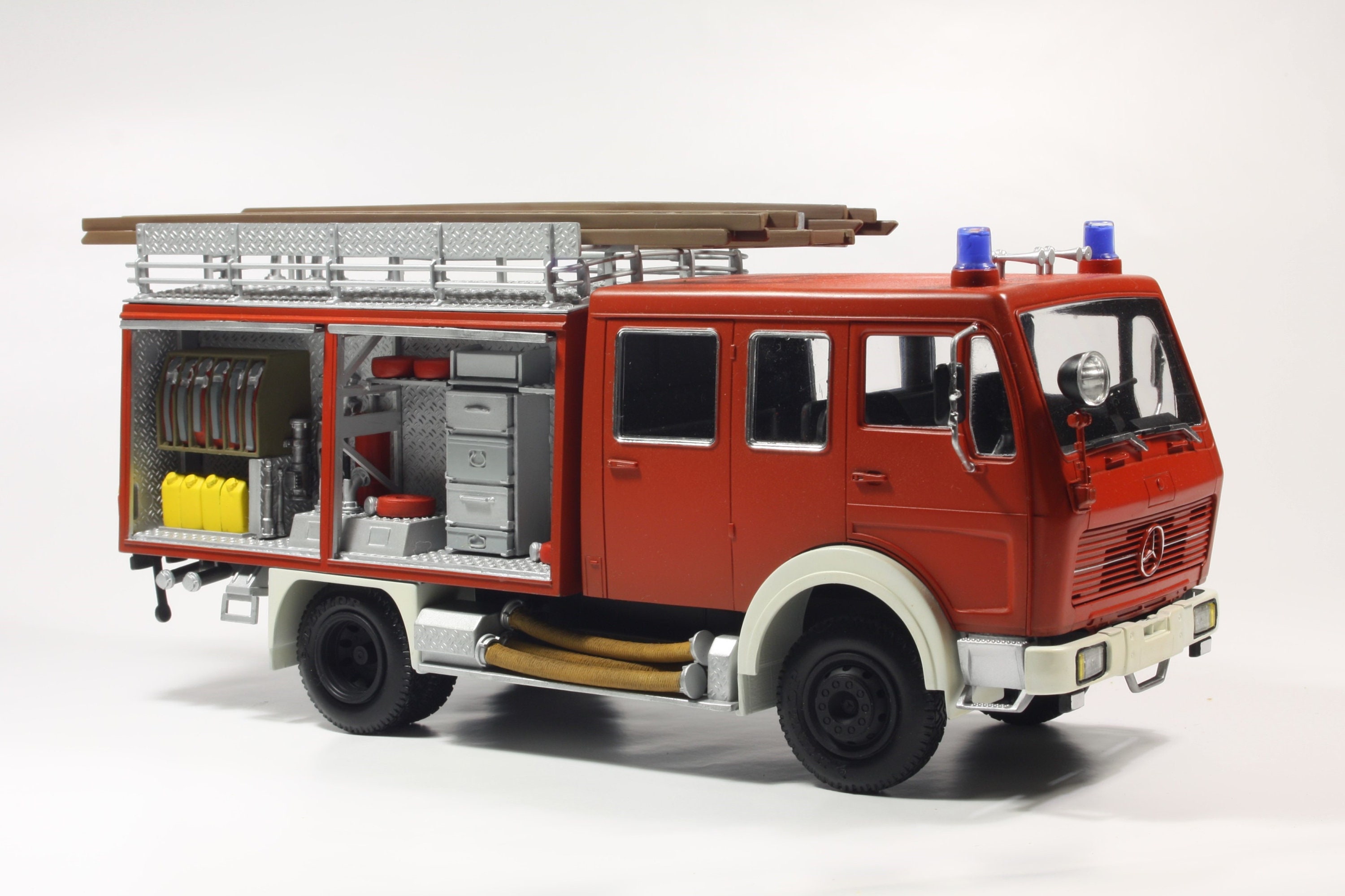 Built Fire Department Model Car Mercedes Benz 1017 LF 16 in 1/24 - Etsy