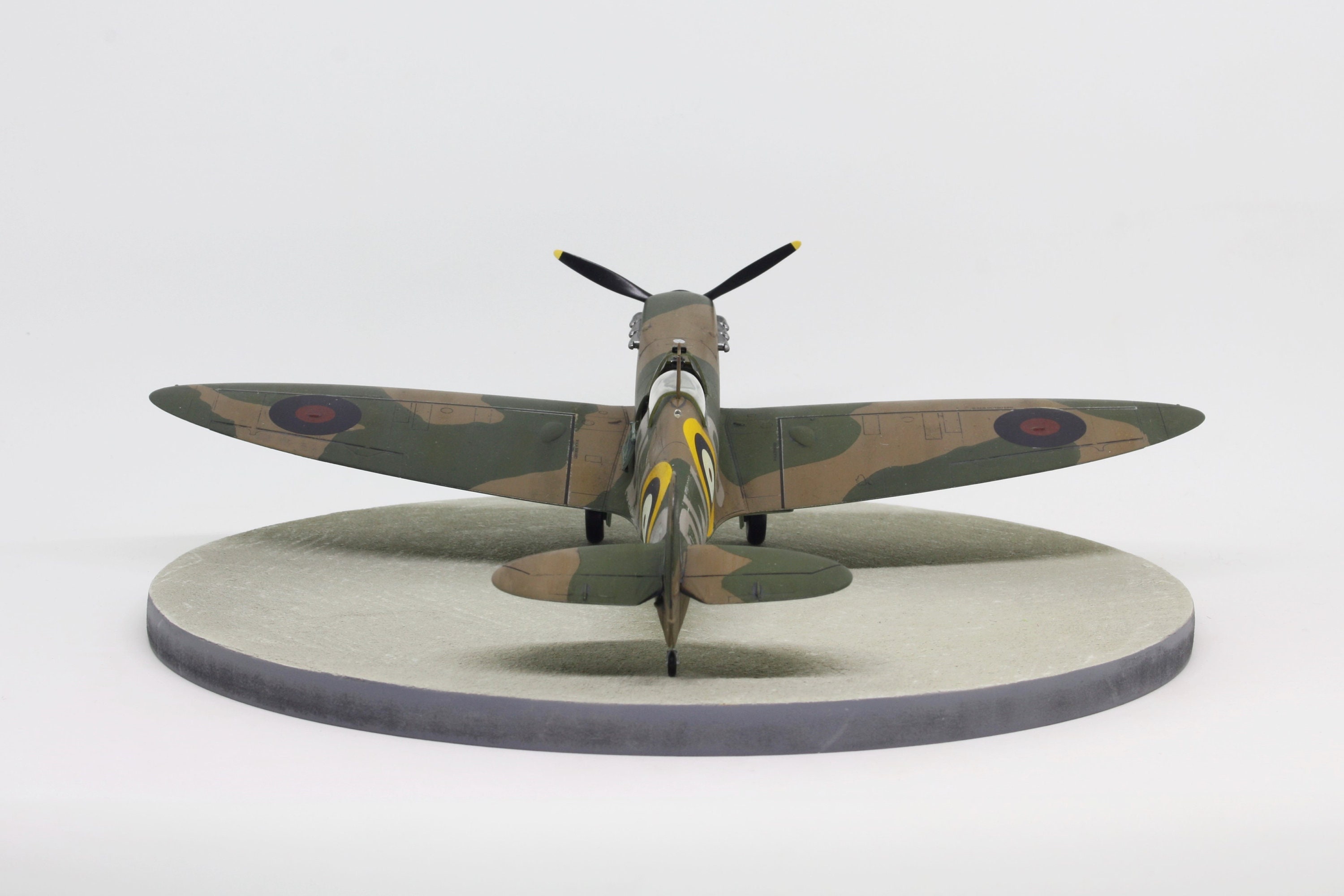 Built Spitfire Mk.ii 1/48 Model Aircraft on a Round Wooden - Etsy