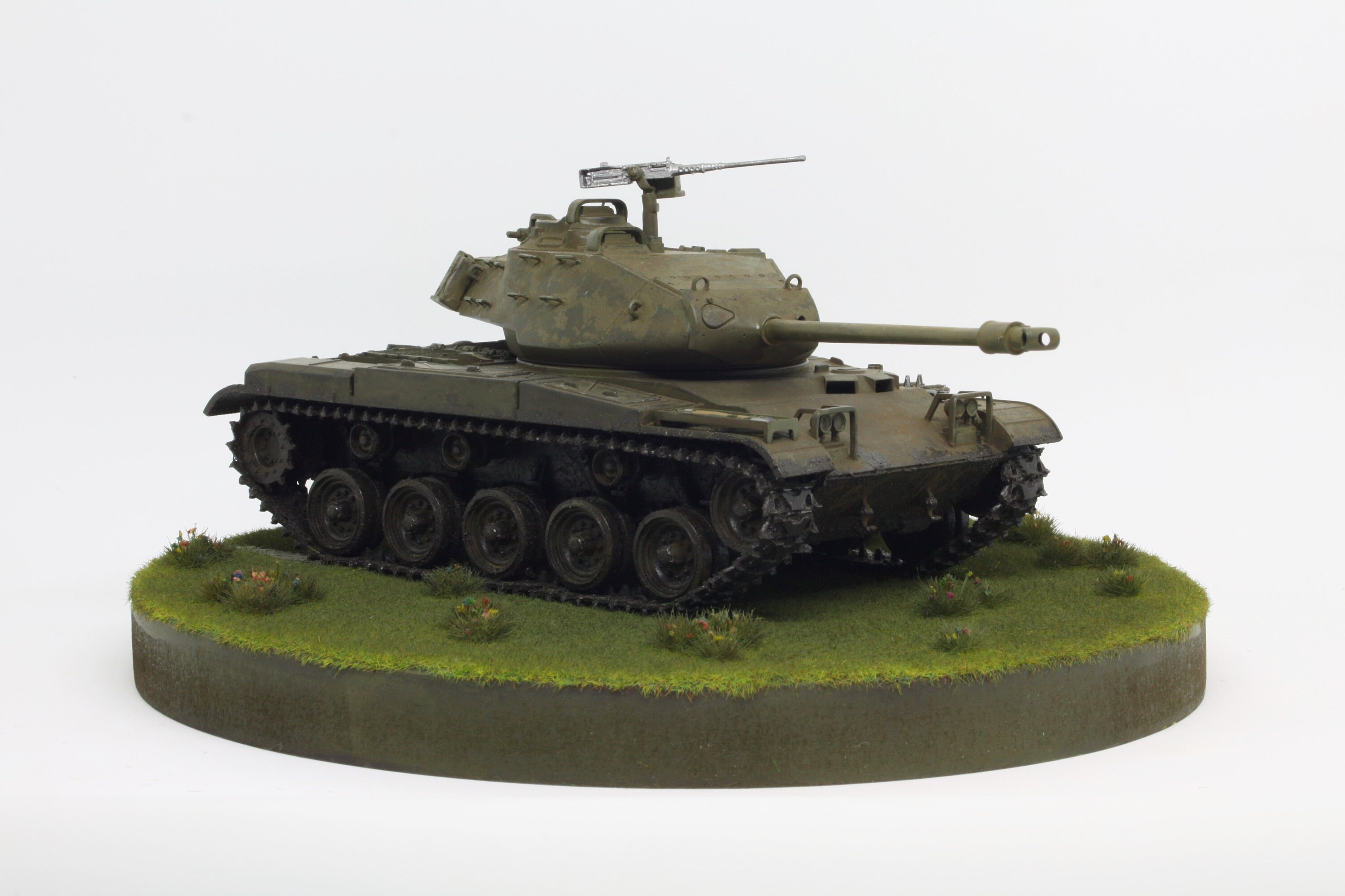 Shots Inside Of A M41 Walker Bulldog Tank