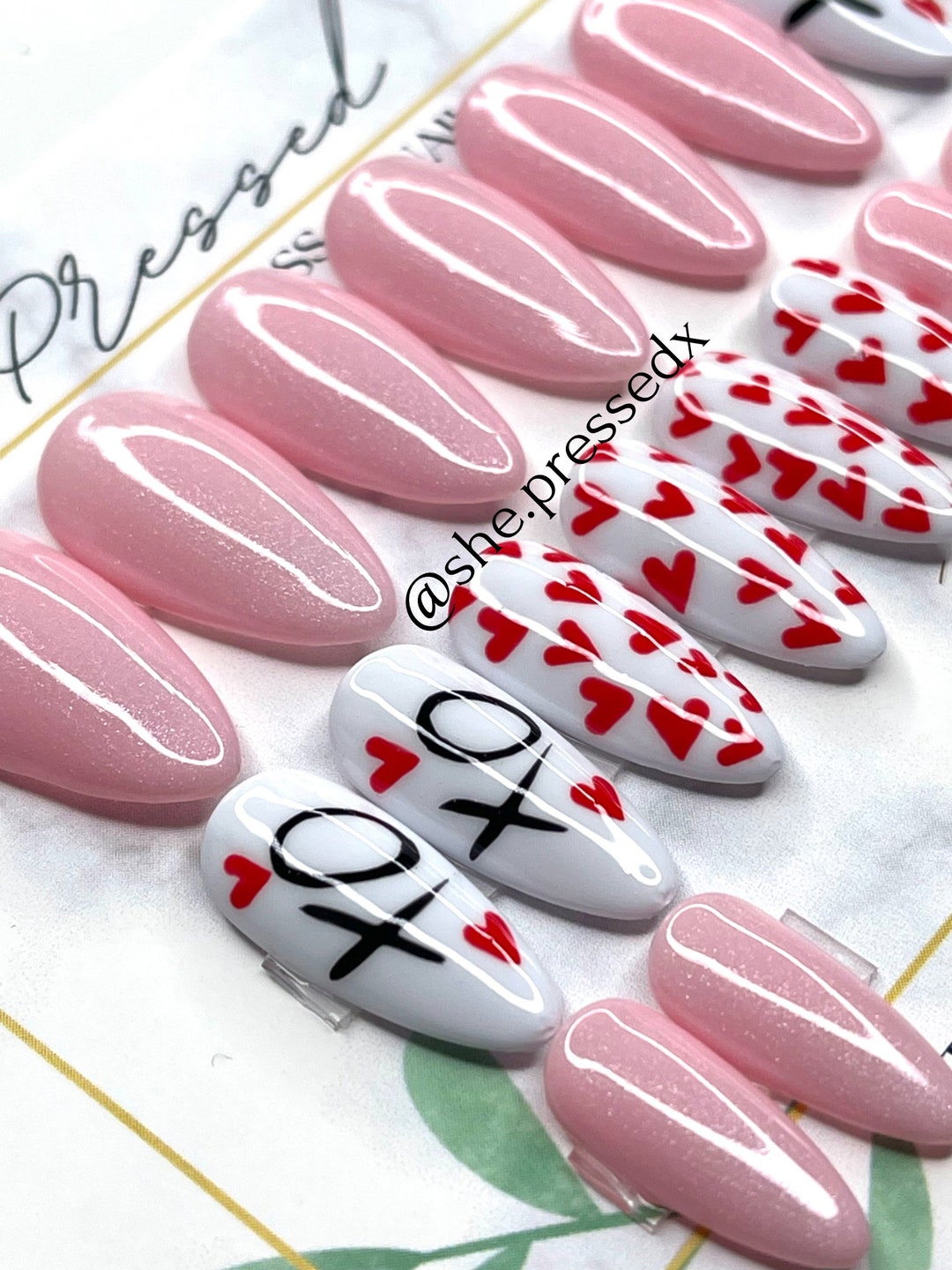 Valentines Day Pink & Red XO and Heart Nails Medium Almond RTS 20 Piece ...