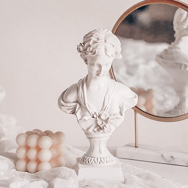 Aphrodite statue - Etsy France