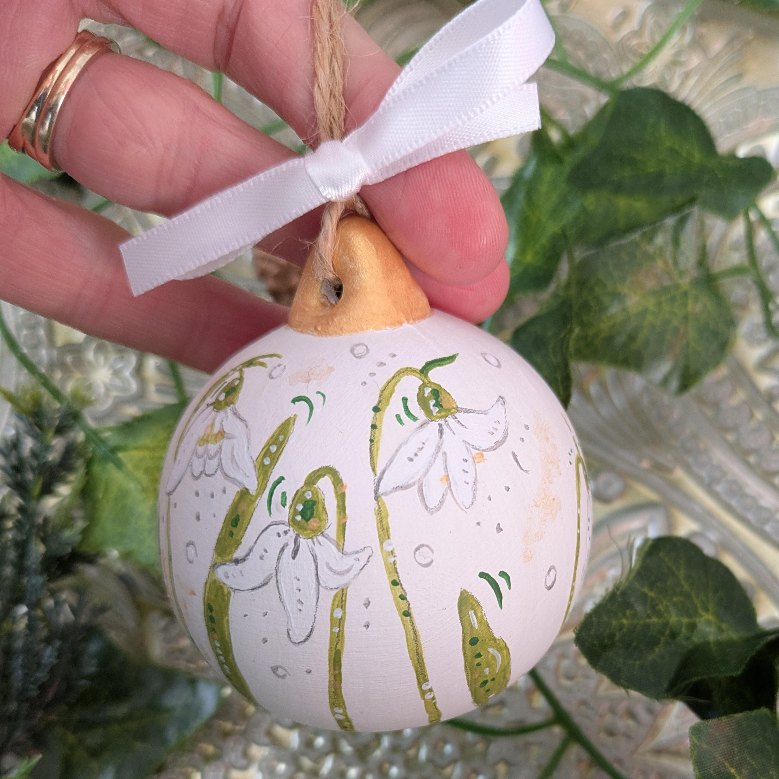 Hand-painted Snowdrop Ceramic Christmas Bauble: Snowdrop Keepsake ...